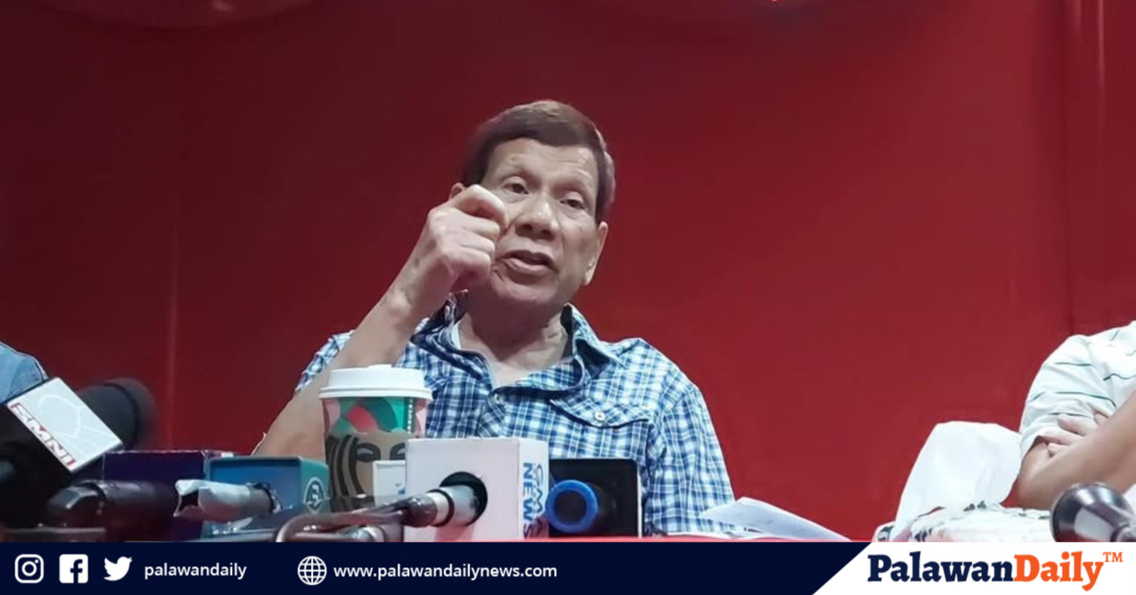 Duterte arrives in the netherlands to face icc charges